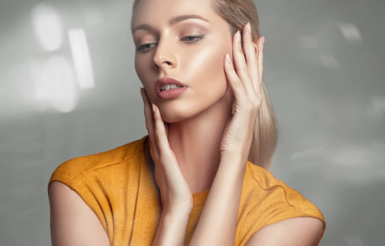 Wallpaper look, girl, face, portrait, hands, John Simon for mobile and ...