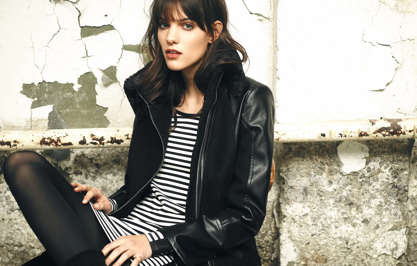 Wallpaper model, Charlotte Cardin, Charlotte Cardin for mobile and ...