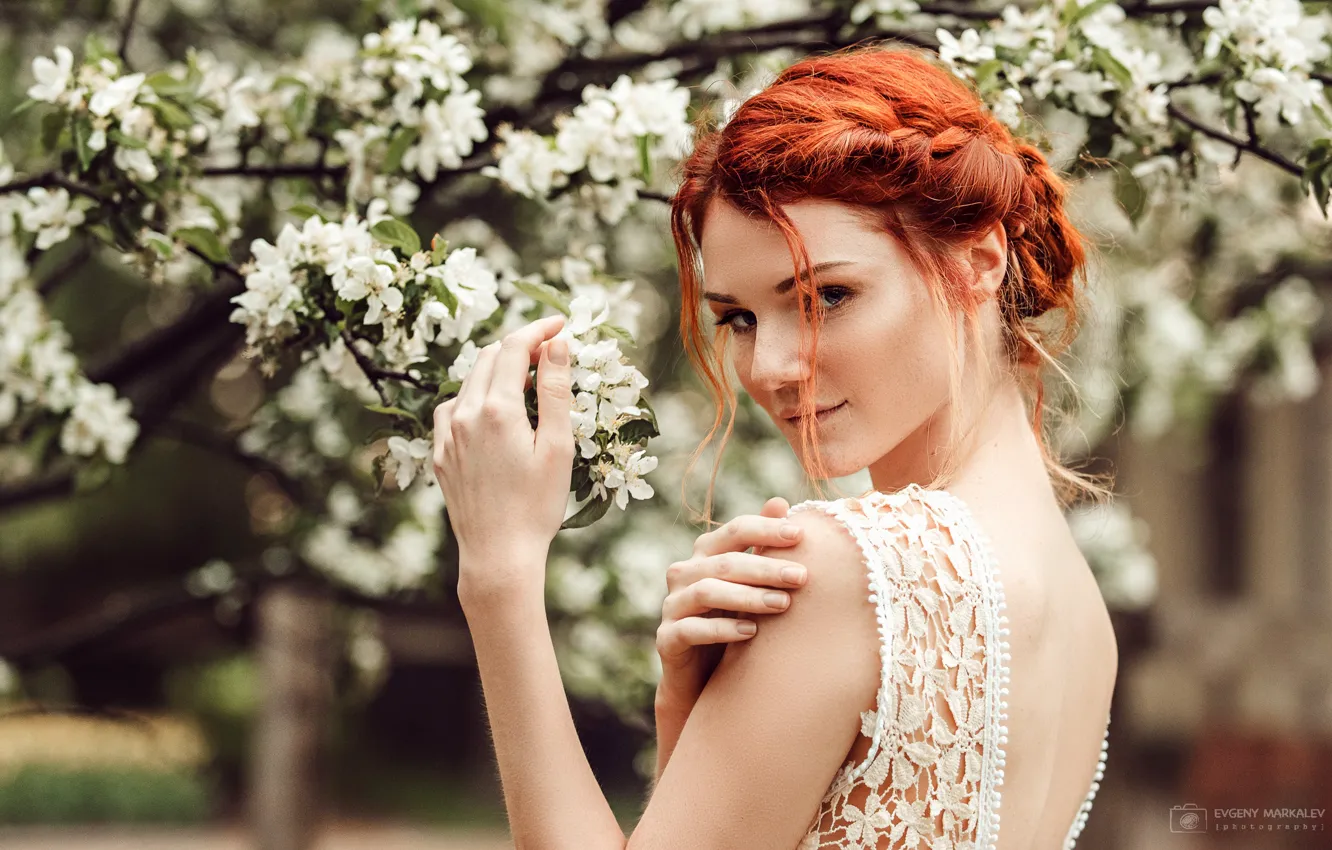 Wallpaper Look Trees Branches Pose Model Portrait Makeup Garden