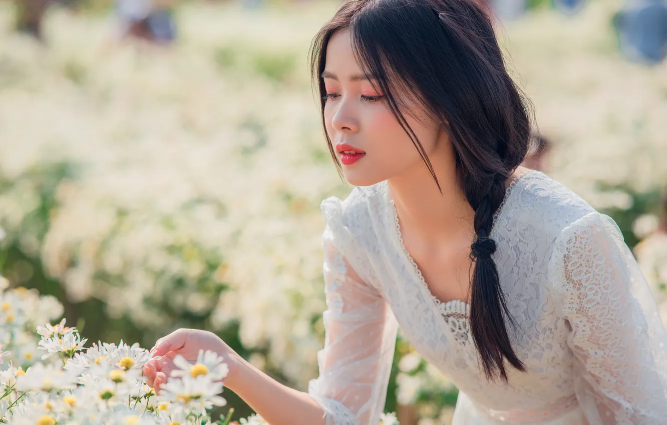 Wallpaper summer, look, girl, flowers, nature, pose, portrait, makeup ...