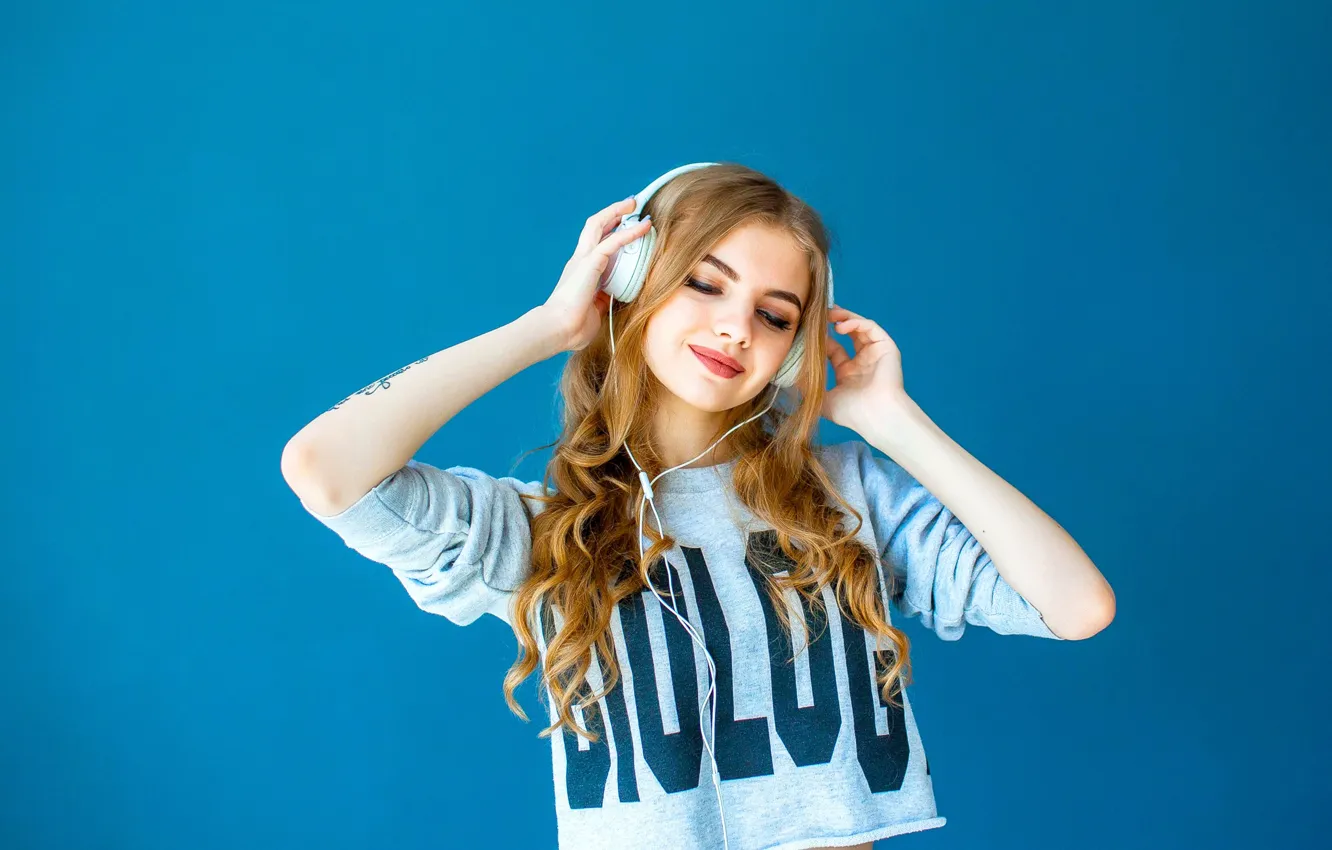Wallpaper girl, music, hair, headphones, sound, Music, sound ...