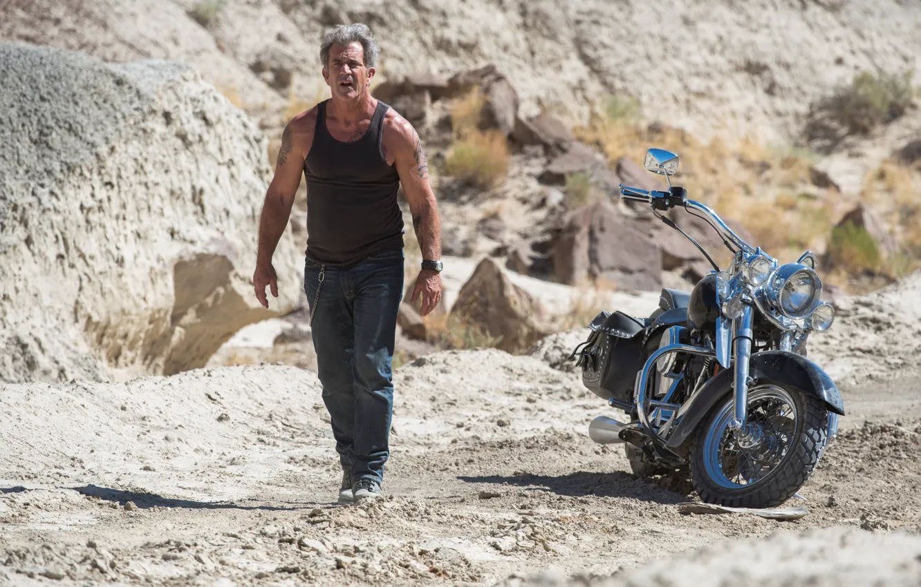 Wallpaper desert, bike, Mel Gibson, Mel Gibson, Blood Father, John Link ...