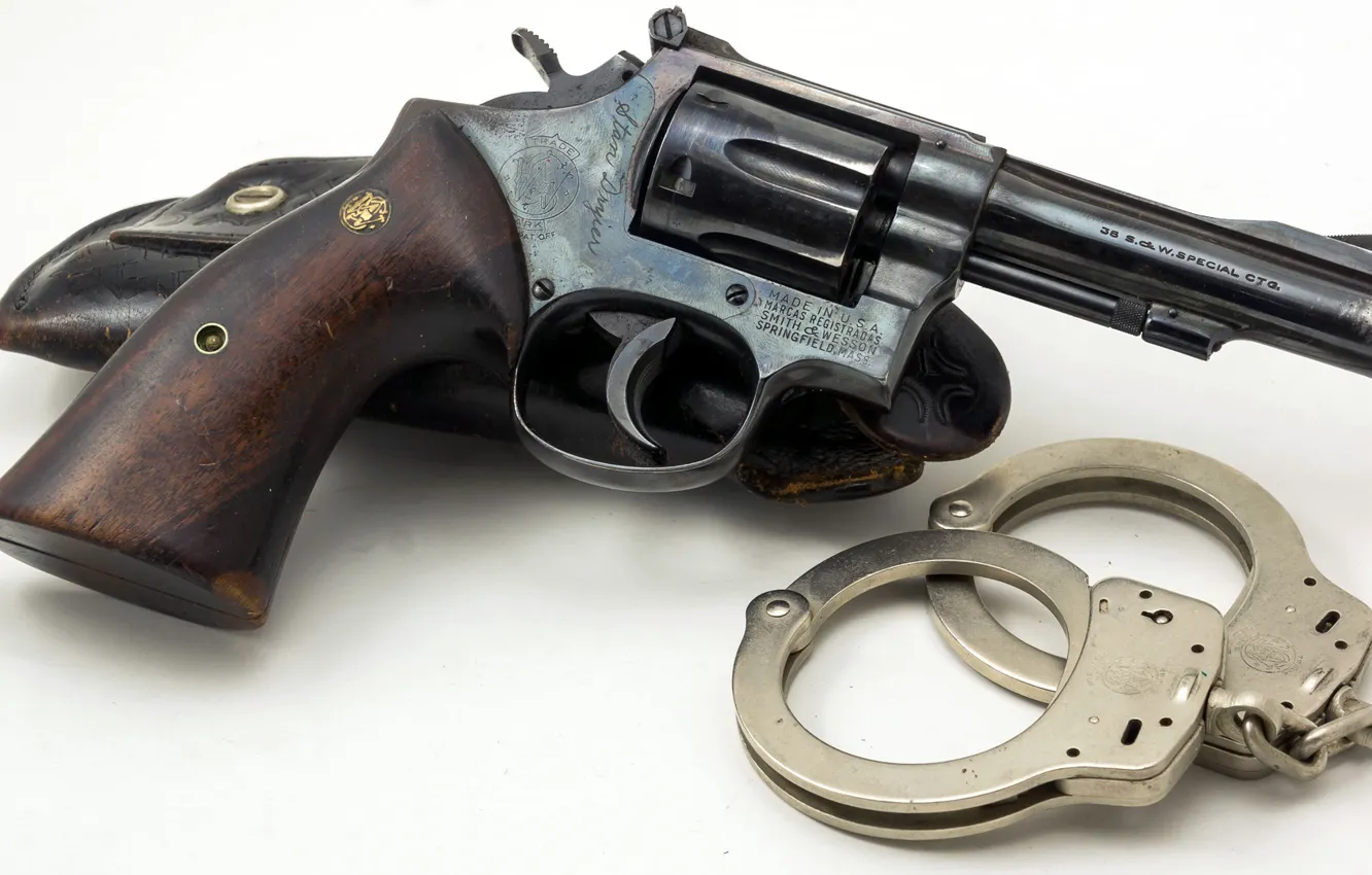 Wallpaper revolver, handcuffs, holster, Smith & Wesson, .38 Special for ...