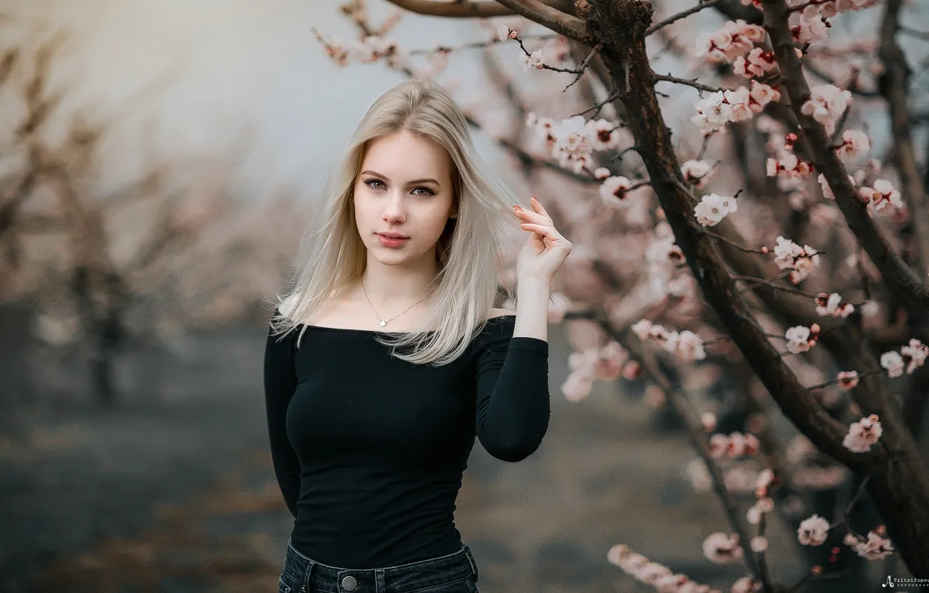 Wallpaper Look Flowers Branches Pose Model Portrait Makeup
