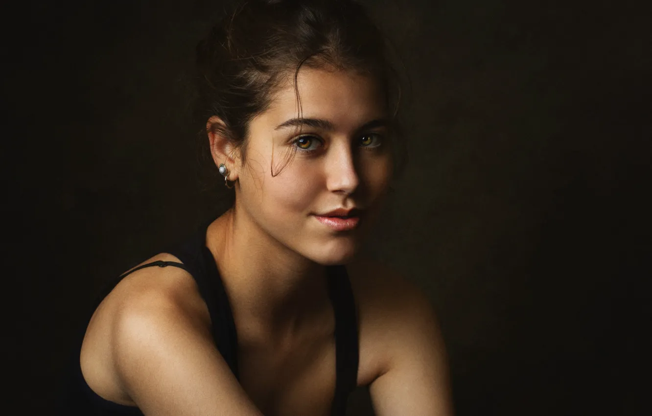 Wallpaper look, pose, background, model, portrait, makeup, brunette ...