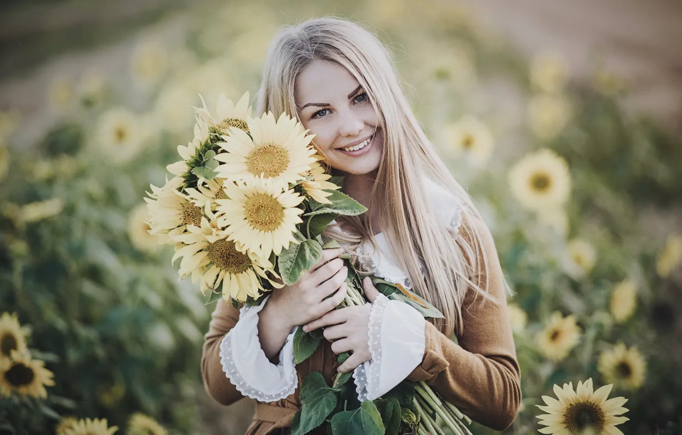 Wallpaper girl, sunflowers, Sára images for desktop, section девушки ...