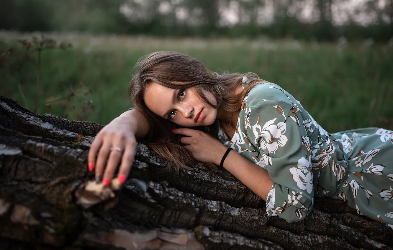 Wallpaper Look Girl Nature Face Pose Photo Hair Dress For Mobile