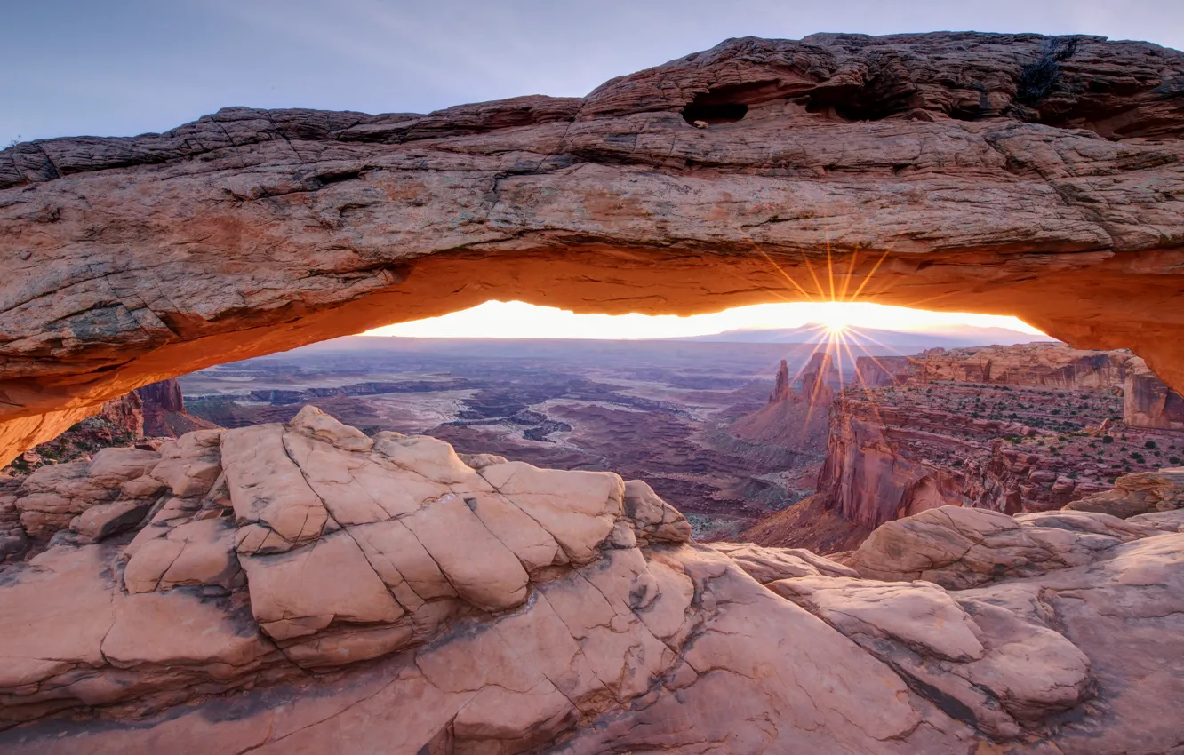 Wallpaper the sky, the sun, rays, light, mountains, rock, stones, rocks ...