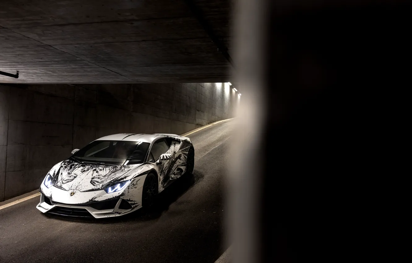 Interesting Lamborghini Black And White Images