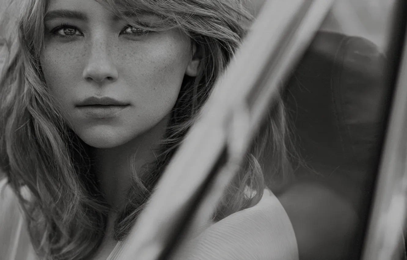 Wallpaper black&white, girl, monochrome, lips, look, actress, freckles, Haley Bennett for mobile ...