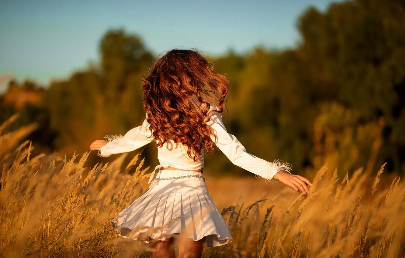 Wallpaper girl, sweetheart, model, Field, Chain, Wallpaper, Beads ...