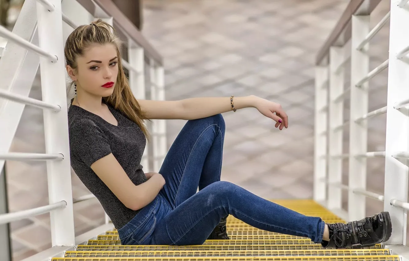 Wallpaper girl, jeans, look, sneakers for mobile and desktop, section ...