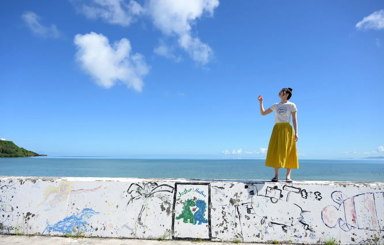 Wallpaper Sky, Beautiful, Asian, Model, Wall, Beach, Water, Graffiti ...