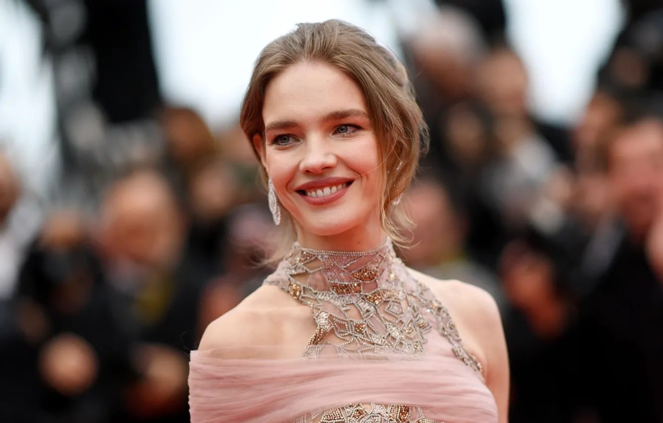 Wallpaper look, pose, smile, model, actress, photoshoot, hair, Natalia ...