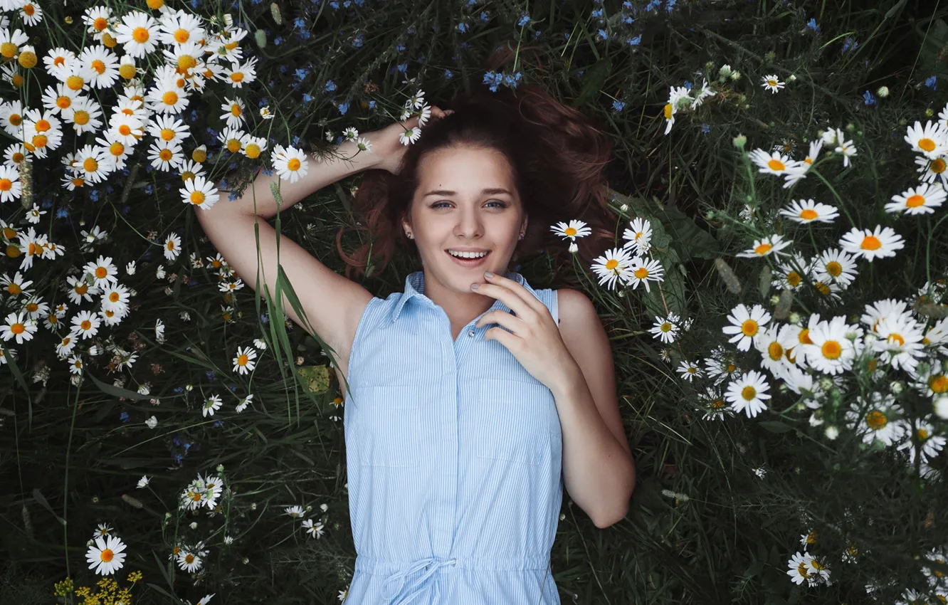 Wallpaper girl, smile, chamomile, lies, Eugene, Zlobin Awesome, Valery ...