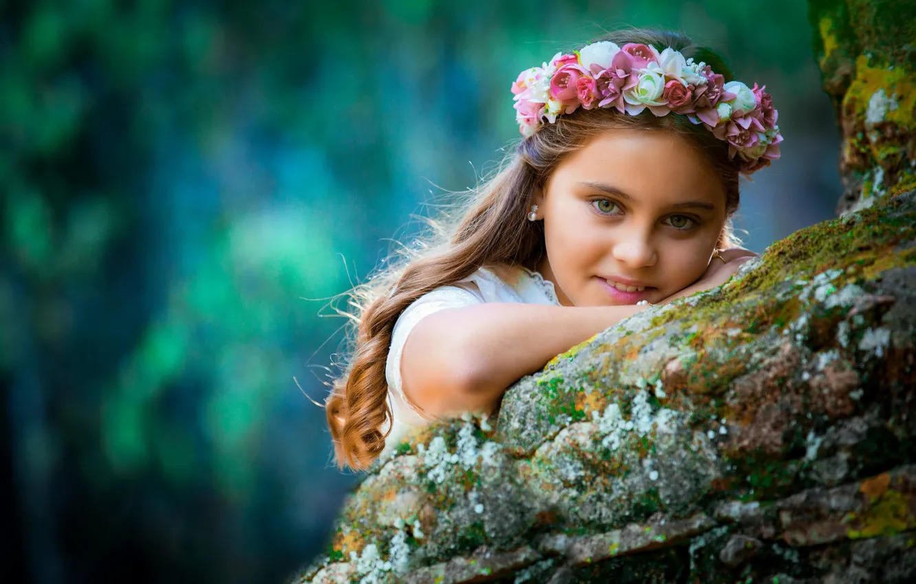 Wallpaper Look Flowers Face Smile Mood Girl Wreath Curls For