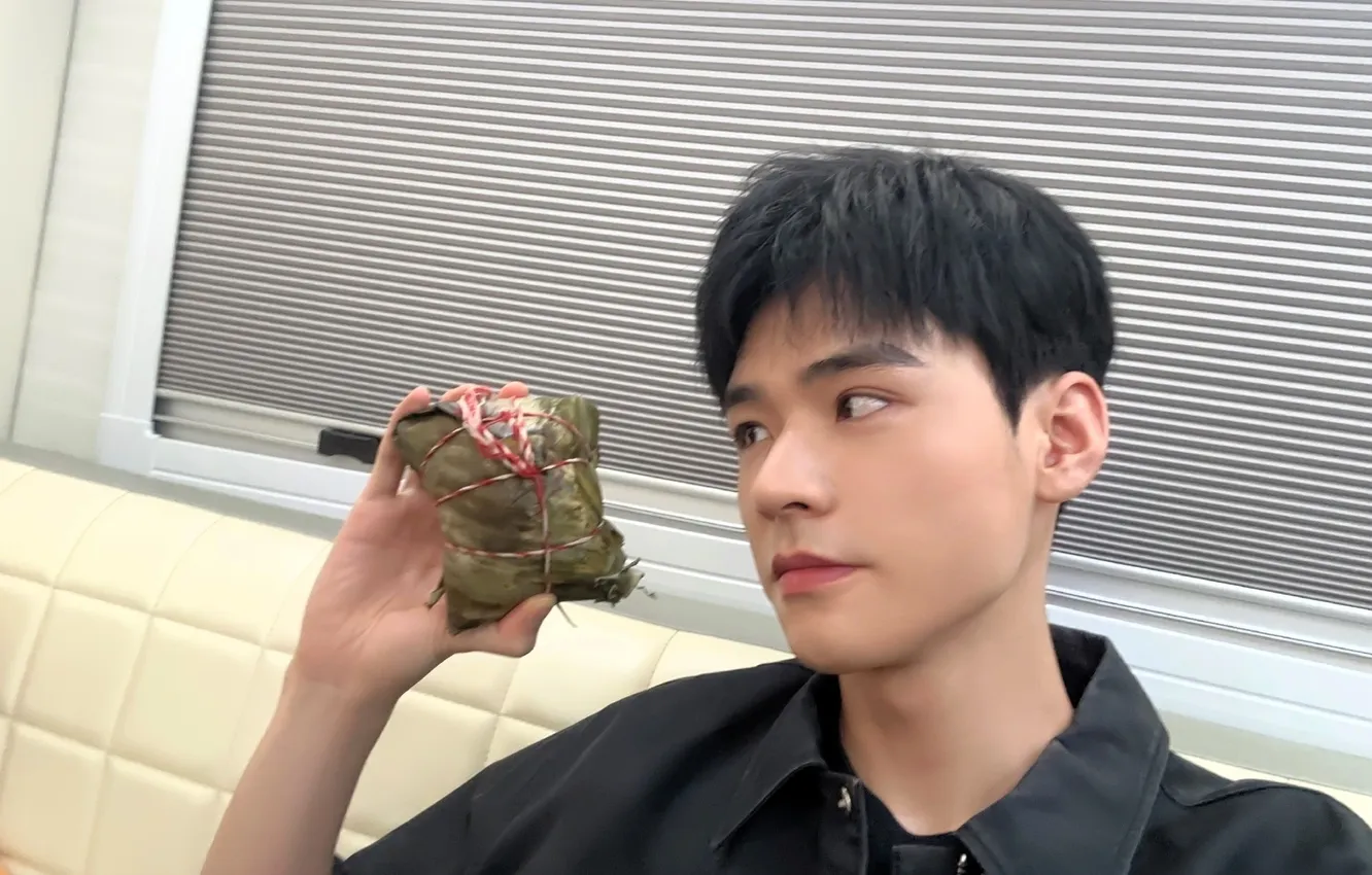 Wallpaper window, China, actor, guy, blinds, bag, Gong Jun for mobile ...