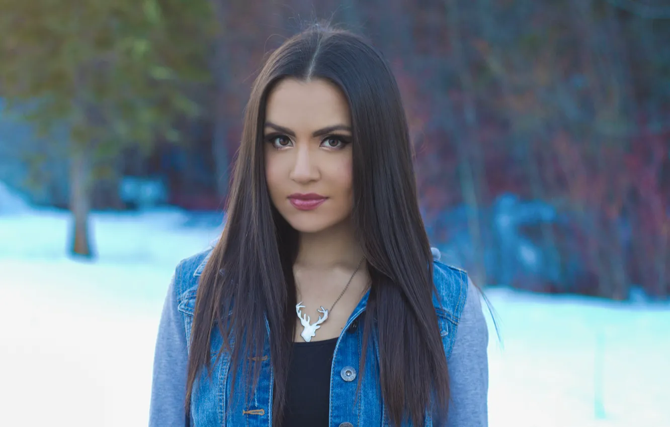 Wallpaper winter, look, medallion, girl, is, face, Shannon Baker for ...