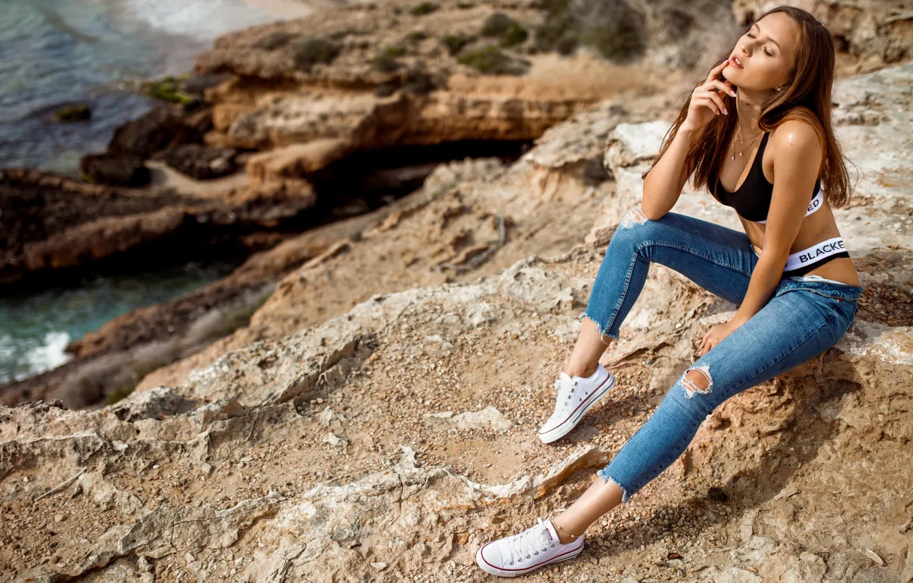 Wallpaper Girl Beautiful Jeans Sweet Long Haired Sneakers Tank 8358