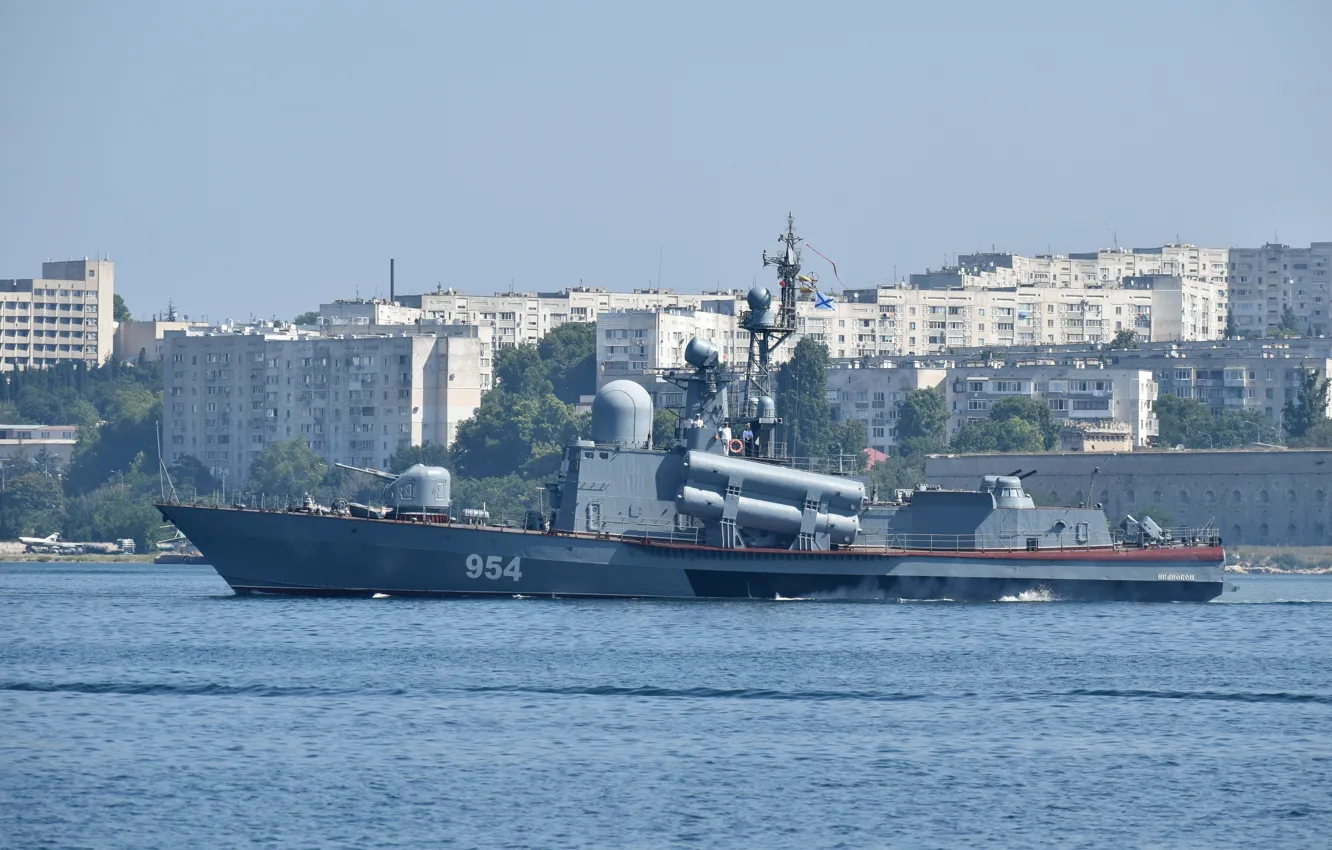 Wallpaper large, boat, rocket, Sevastopol, Ivanovets for mobile and ...