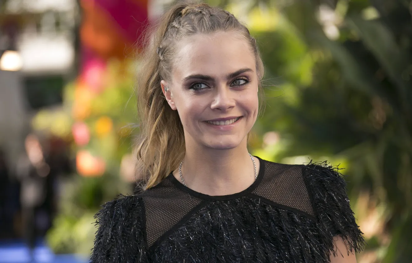 Wallpaper pose, smile, model, actress, photoshoot, model, hair, pose ...