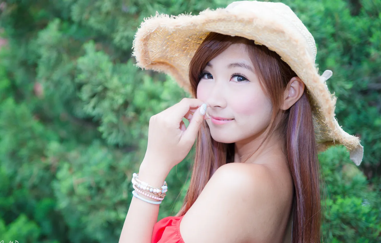 Wallpaper look, pose, model, portrait, hat, hands, makeup, dress for ...