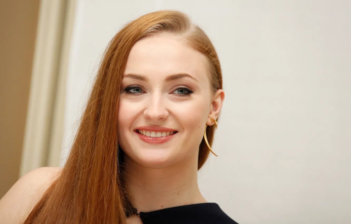 Wallpaper smile, portrait, actress, hairstyle, redhead, Sophie Turner ...