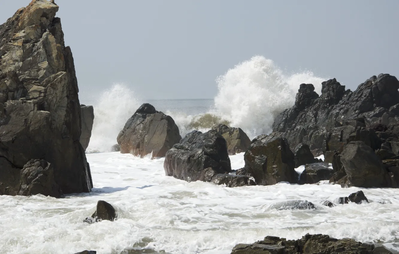Wallpaper beach, water, squirt, the ocean, rocks, India for mobile and ...