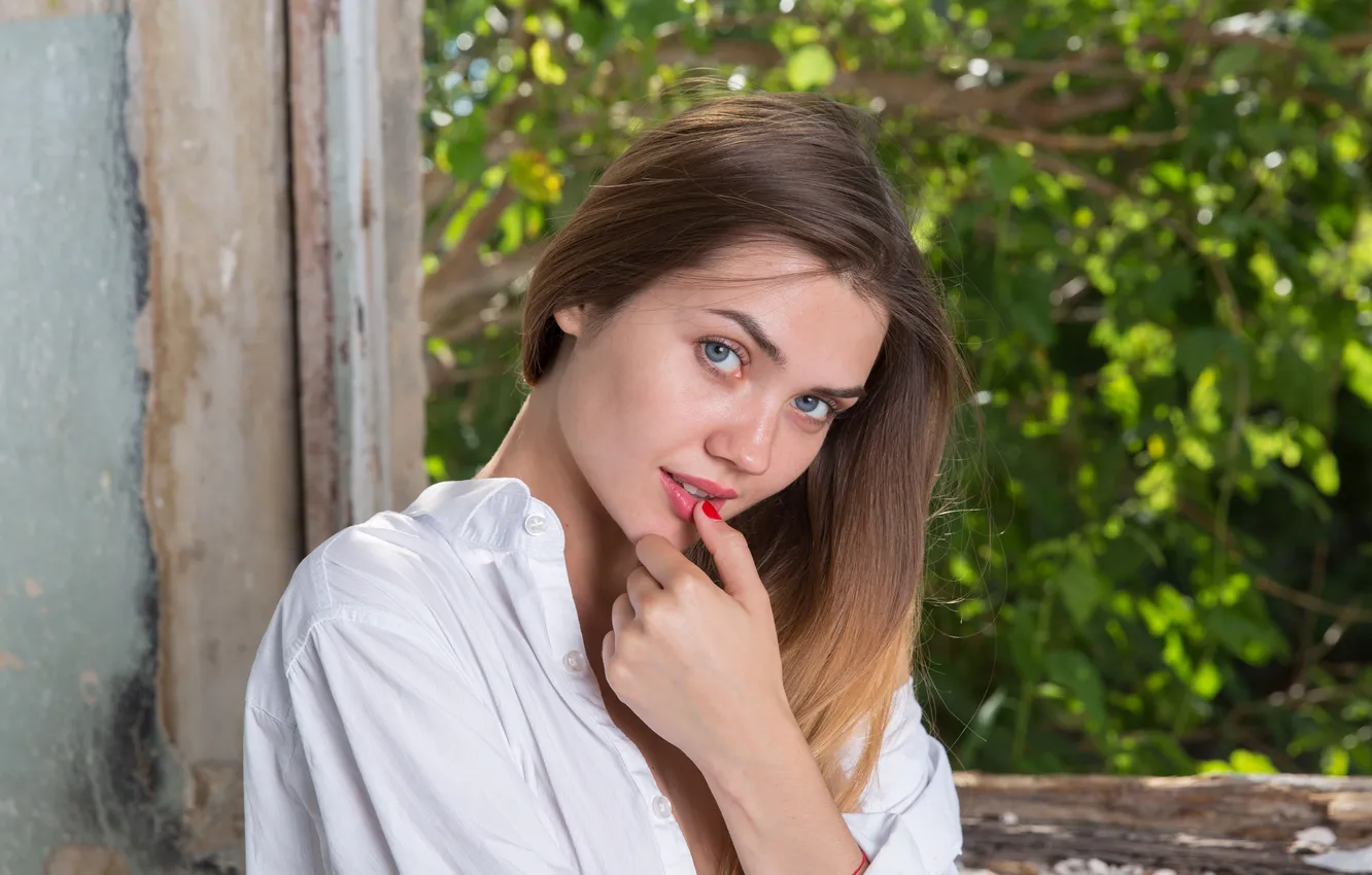 Wallpaper model, Georgia, Seductive, sensual gaze, Unbuttoned for ...