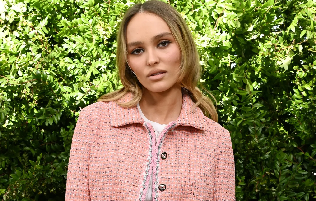 Wallpaper look, pose, model, makeup, actress, Lily-Rose Depp, Lily-Rose ...