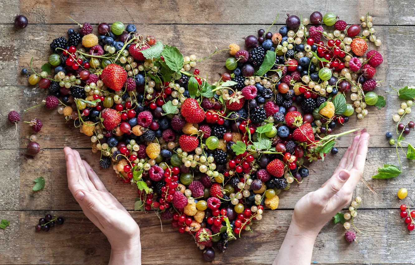 Wallpaper leaves, berries, raspberry, heart, Board, hands, harvest ...