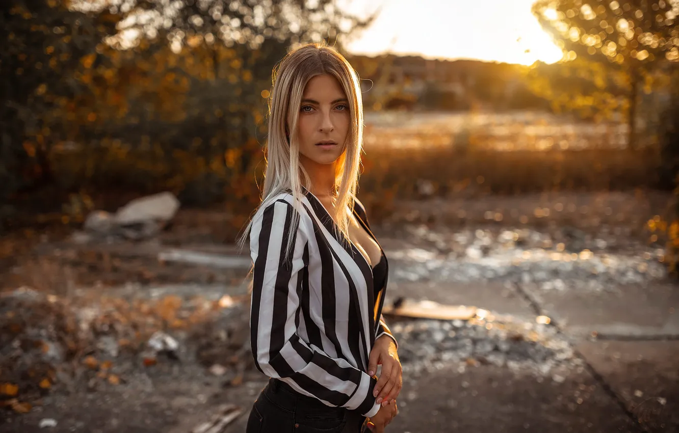 Wallpaper chest, look, girl, sunset, model, blonde, long hair, Kucil ...