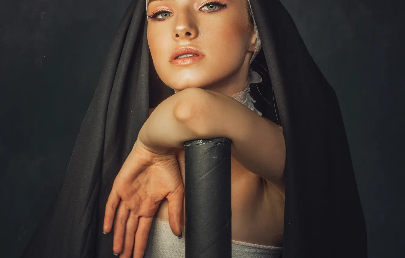 Wallpaper portrait, Cristina Venedict, Expectation for mobile and ...