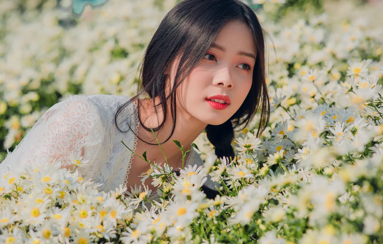 Wallpaper summer, look, girl, flowers, nature, pose, portrait, makeup ...