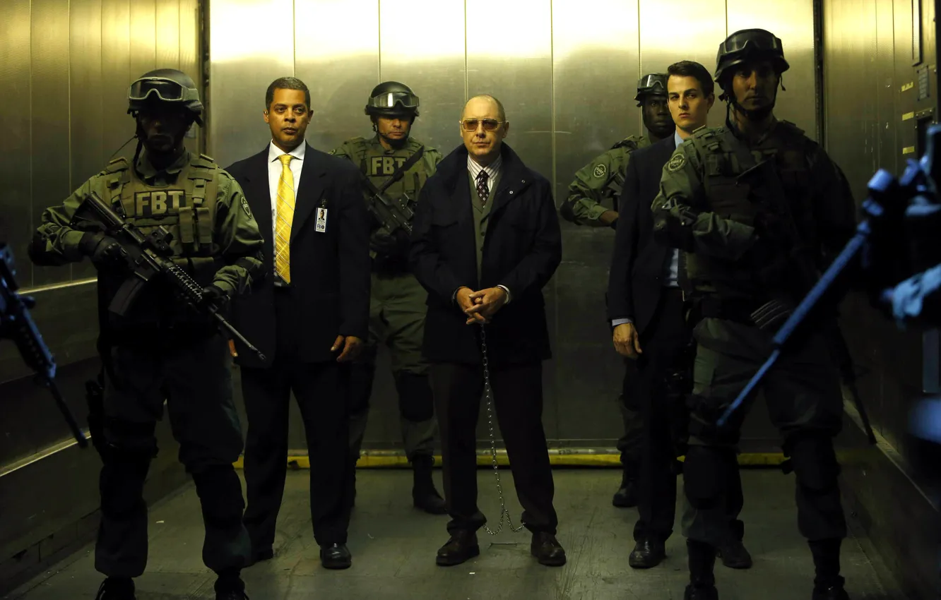 Wallpaper glasses, lift, actor, the series, handcuffs, character, rifle ...