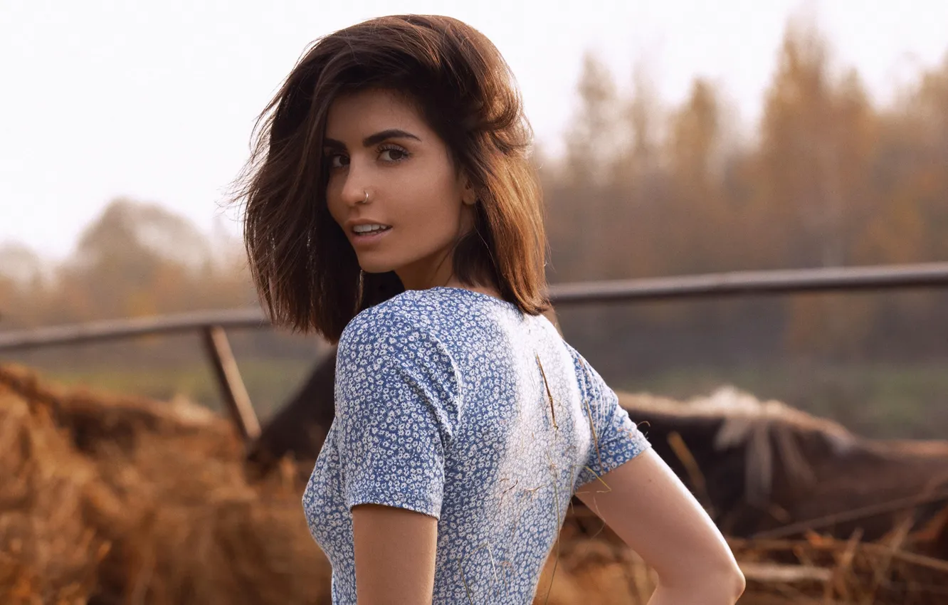 Wallpaper look, landscape, pose, model, portrait, makeup, dress ...