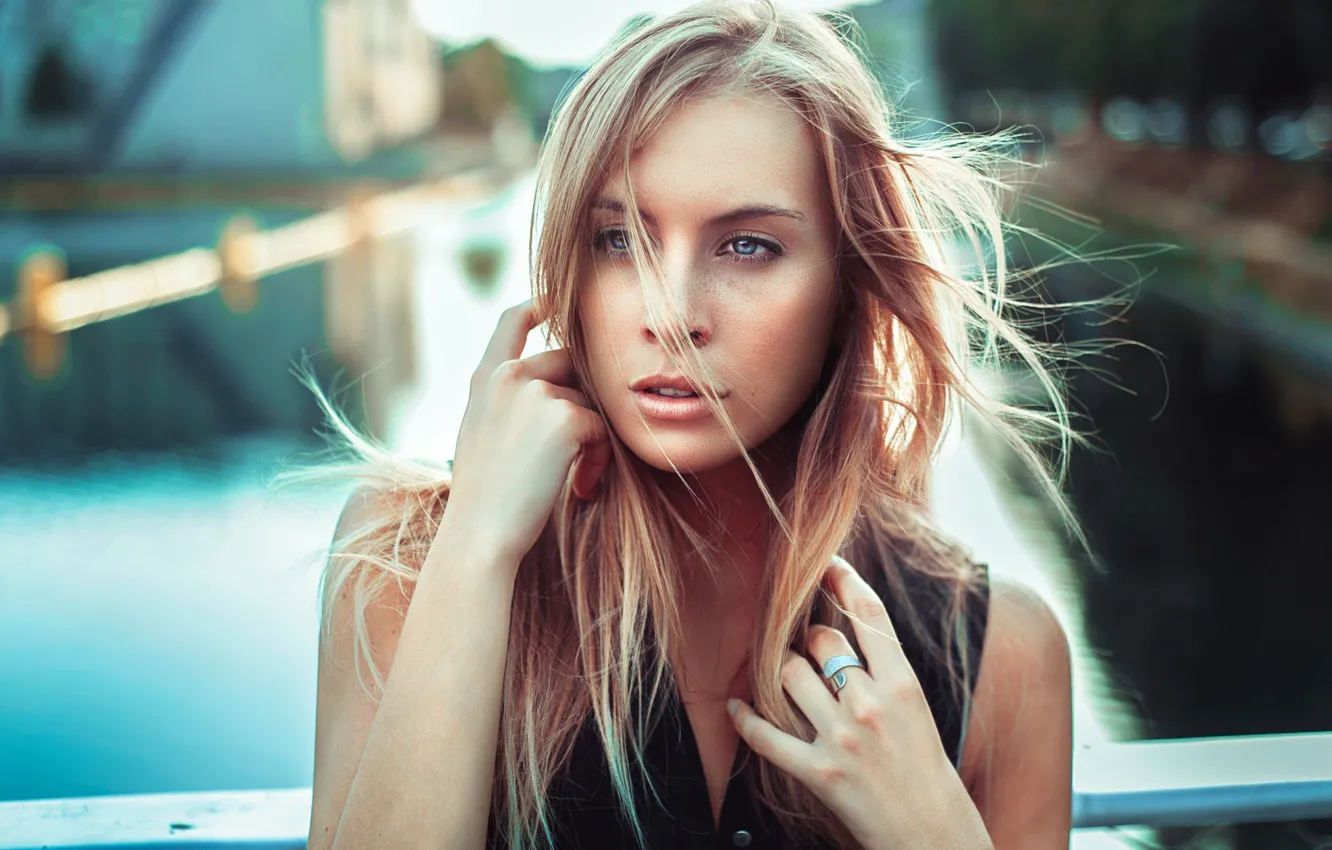 Wallpaper the sun, bridge, pose, river, model, portrait, hands, makeup ...