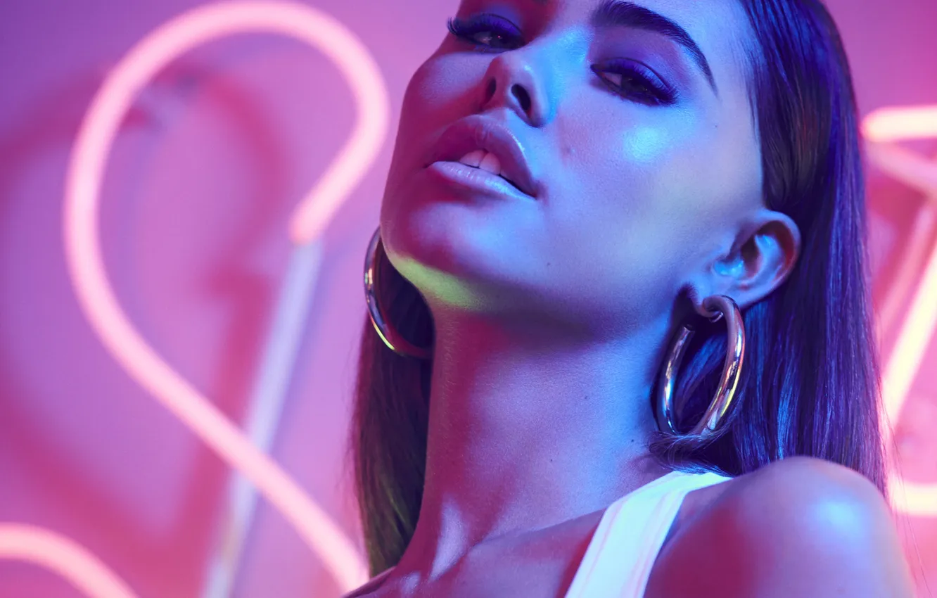 Wallpaper smile, brunette, American, earrings, Singers, Madison Beer ...