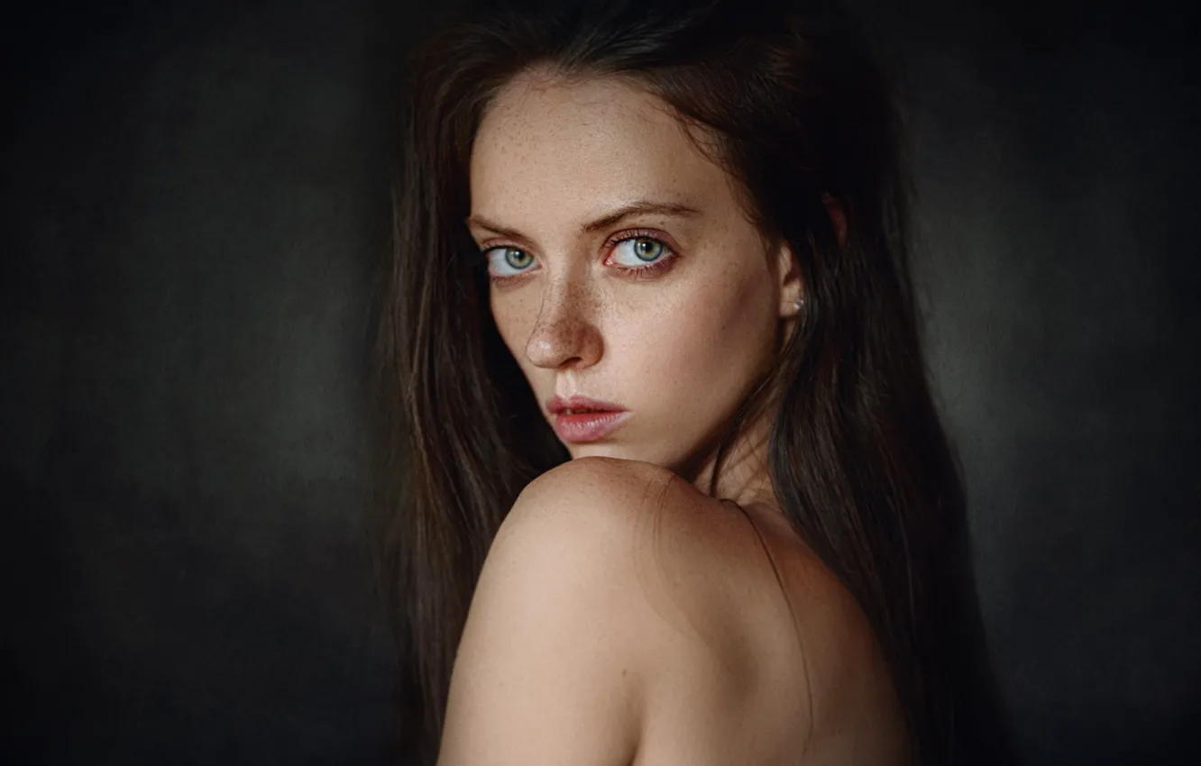 Wallpaper Look Girl Close Up Portrait Brunette Freckles George