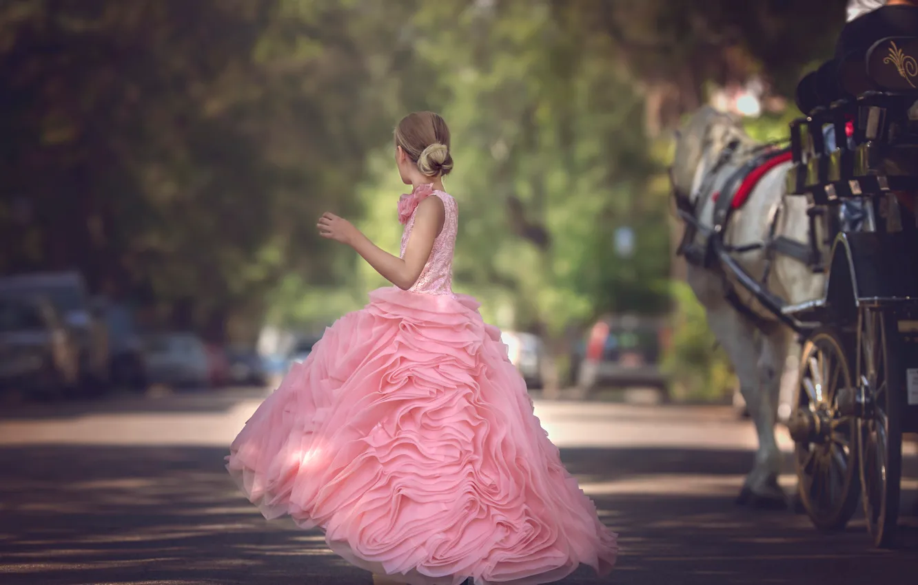 Wallpaper street, dress, girl, Julia Altork, The Carriage for mobile ...