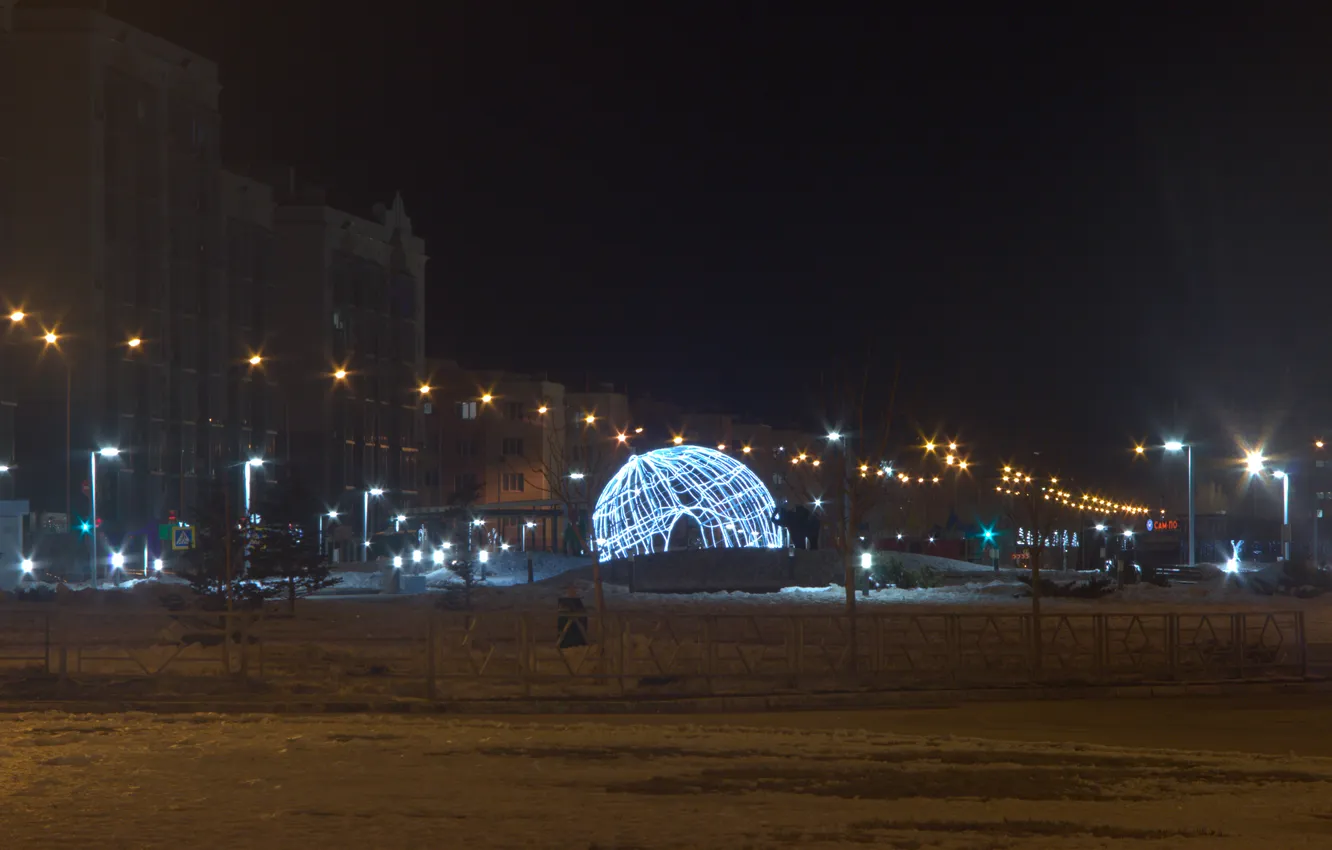 Wallpaper the sky, snow, night, building, home, spring, lights, Russia ...