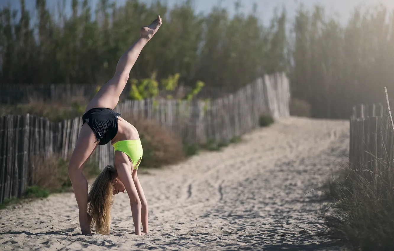 Wallpaper girl, grace, stretching, gymnast, Mélissandre Thomasset images for desktop, section ...