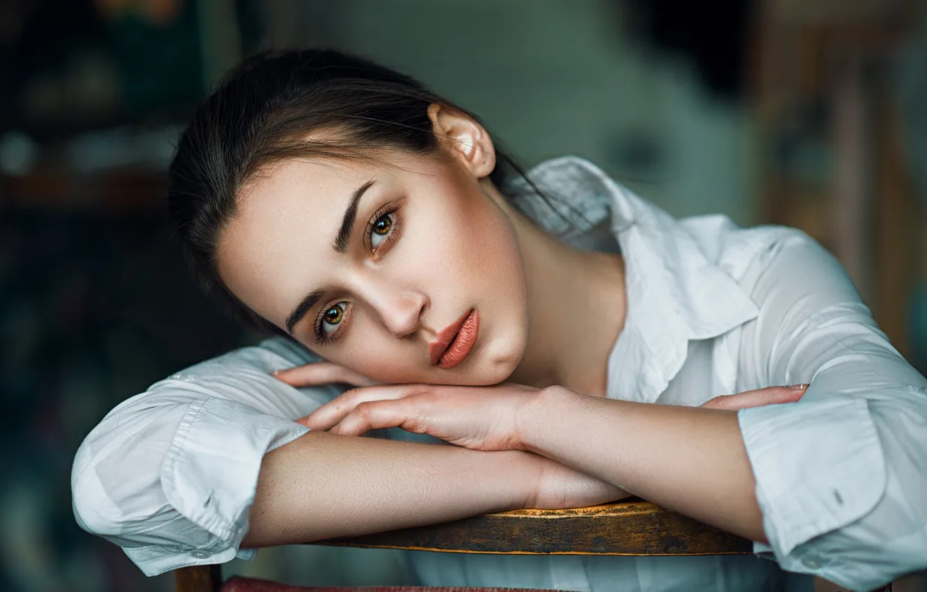 Wallpaper Girl Face Sweetheart Model Portrait Makeup Light Shirt