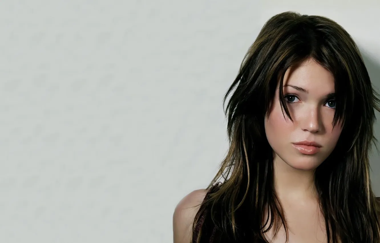 Wallpaper Look Girl Wallpaper Brunette Sexy Wallpapers For Mobile