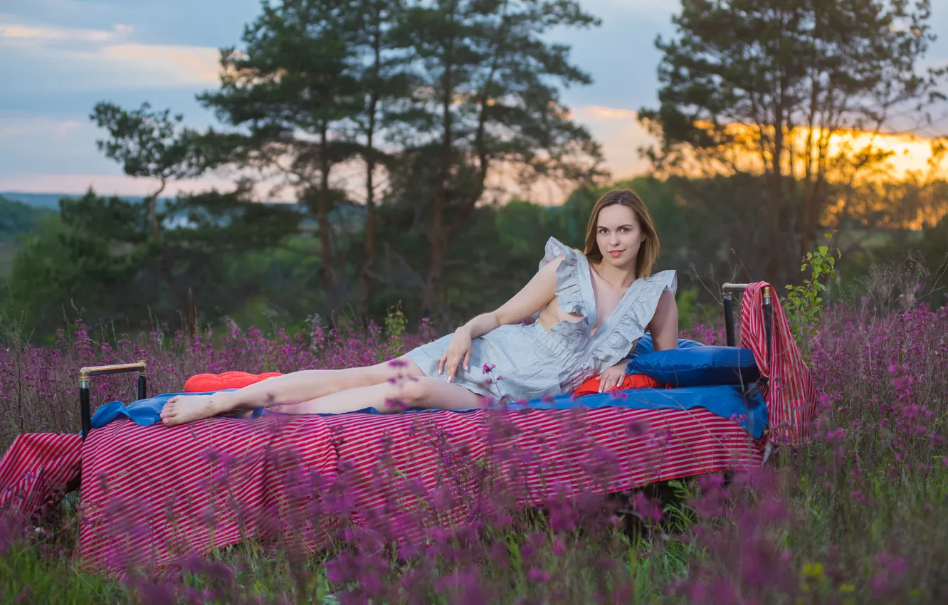 Wallpaper sunset, model, Nasita, Woman Outdoors, On The BEd for mobile ...