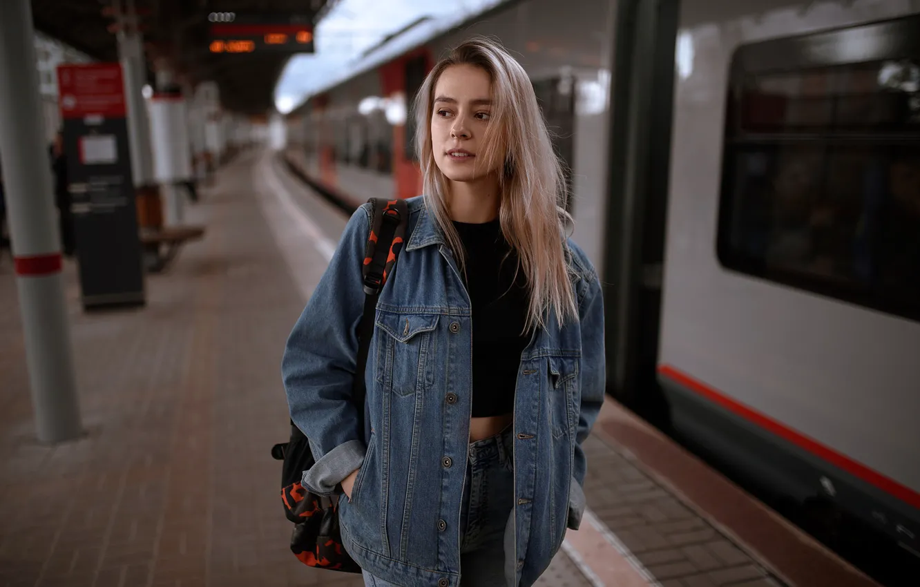 Wallpaper metro, model, train, portrait, jeans, makeup, Mike, hairstyle ...