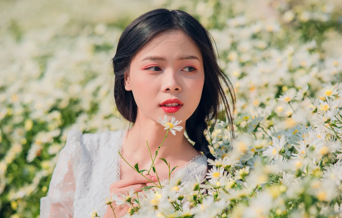 Wallpaper summer, look, girl, flowers, nature, pose, portrait, makeup ...