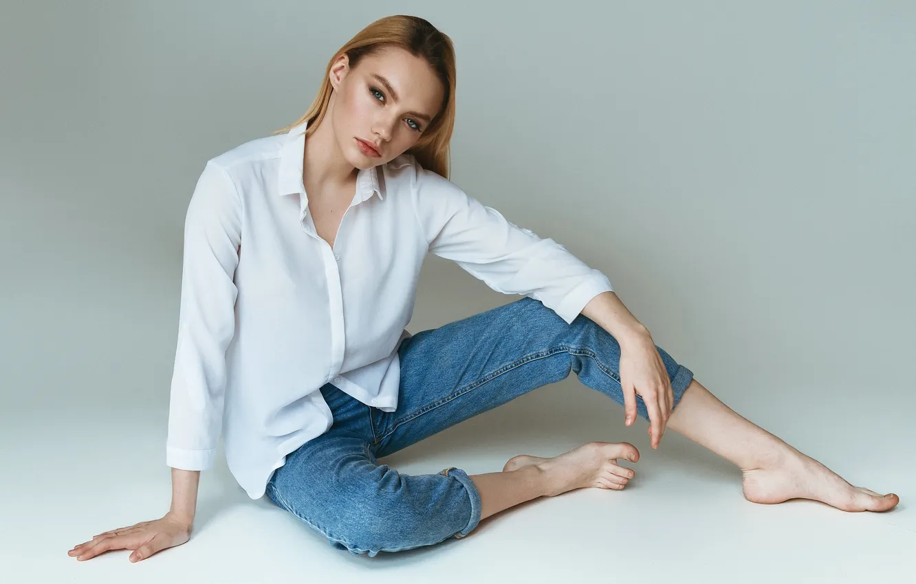 Wallpaper girl, model, jeans, blonde, cute, shirt for mobile and ...