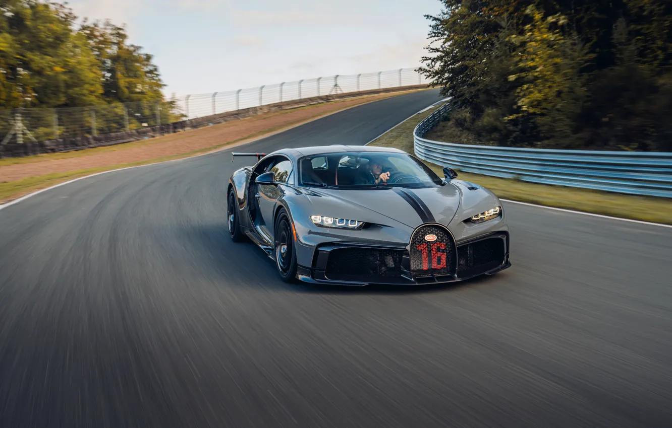 Wallpaper Bugatti, on the track, Chiron, 2020, Chiron Pur Sport images ...