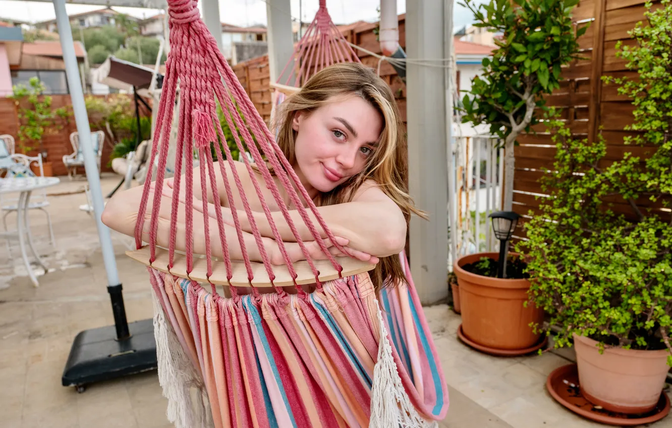 Wallpaper model, brunette, gorgeous, hammock, posing, beautiful face ...